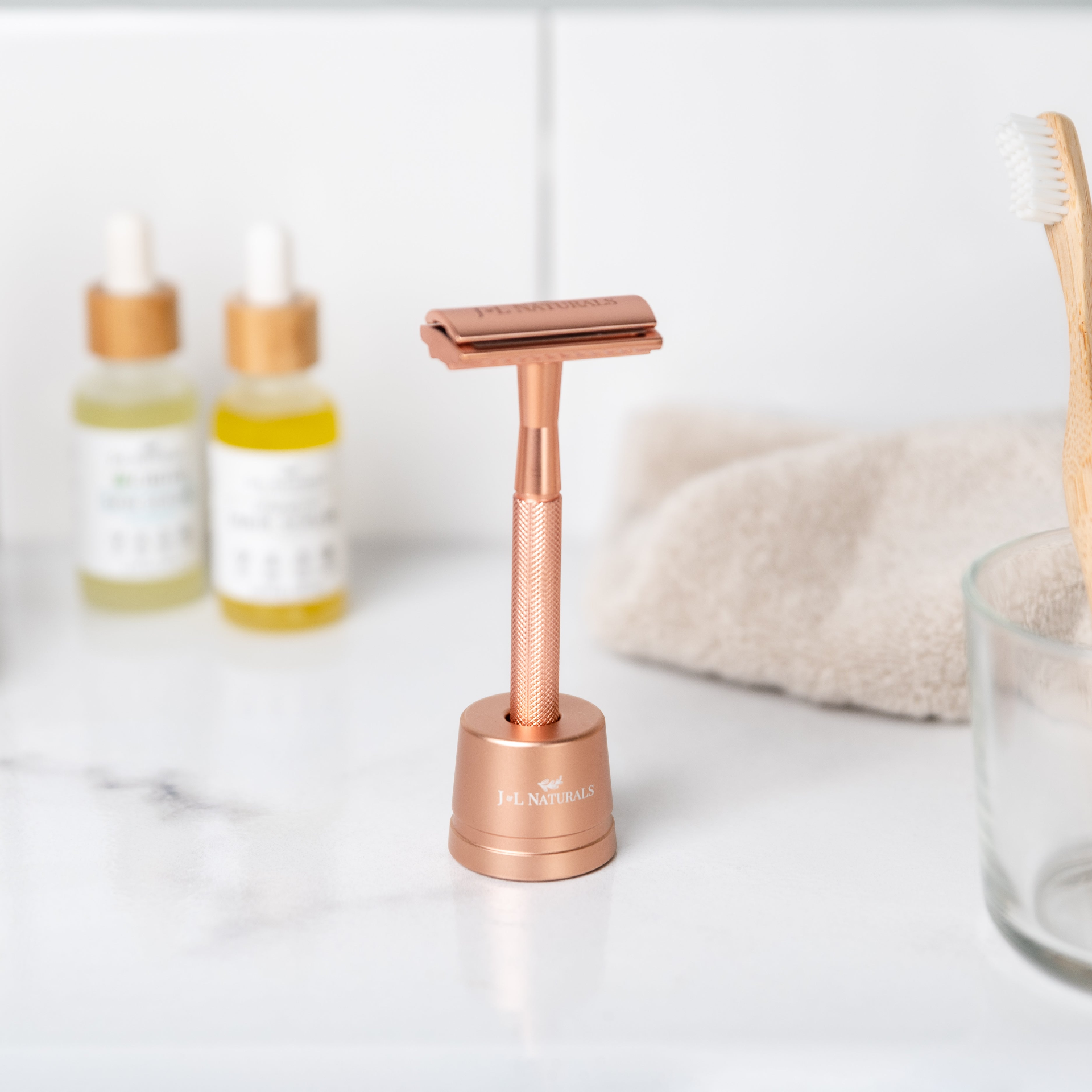 Razor Stand – Spicy Supply